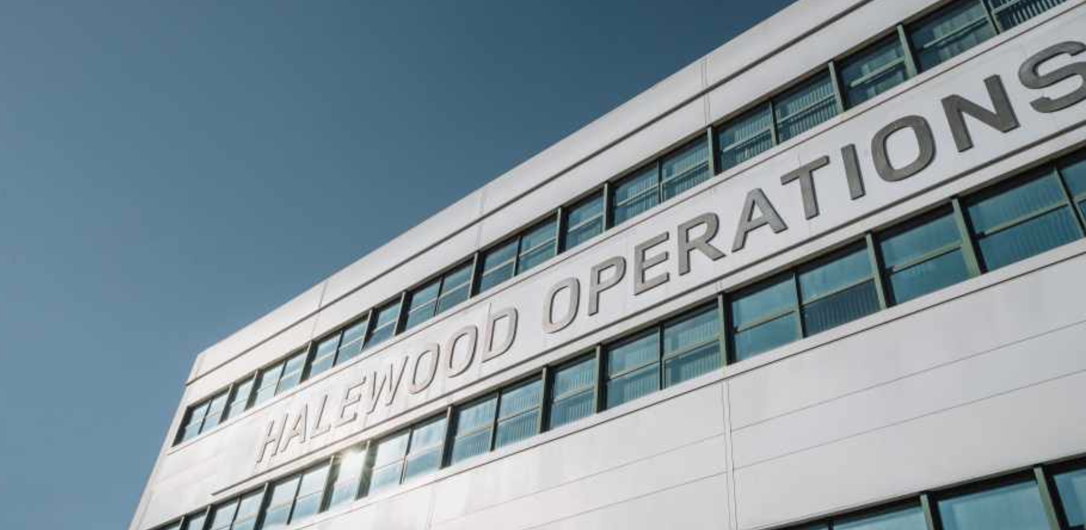 JLR invests £500 million in its Halewood factory - newmobility.news