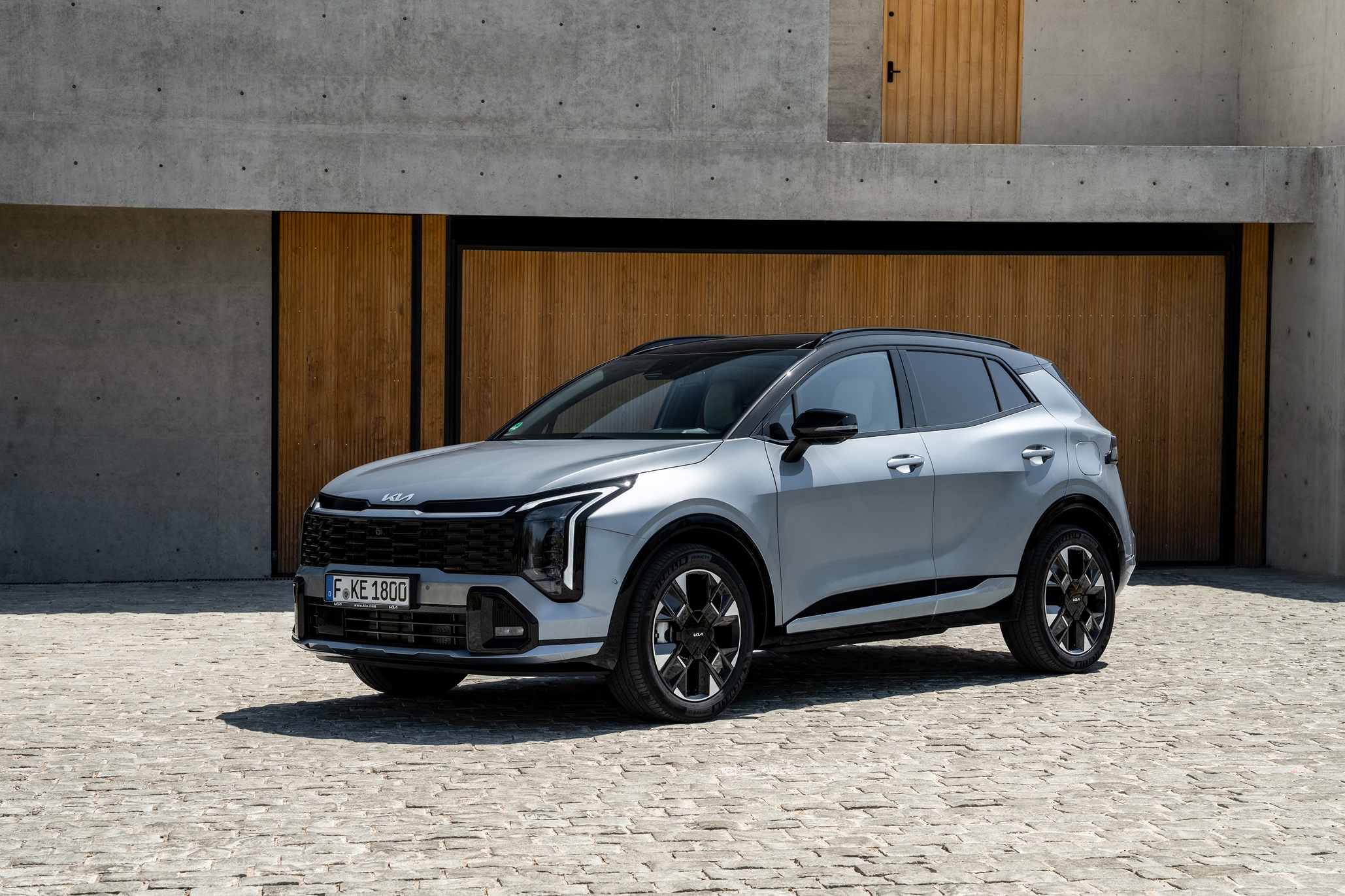 Kia Sportage gets new nose, keeps its hybrid powertrains - newmobility.news