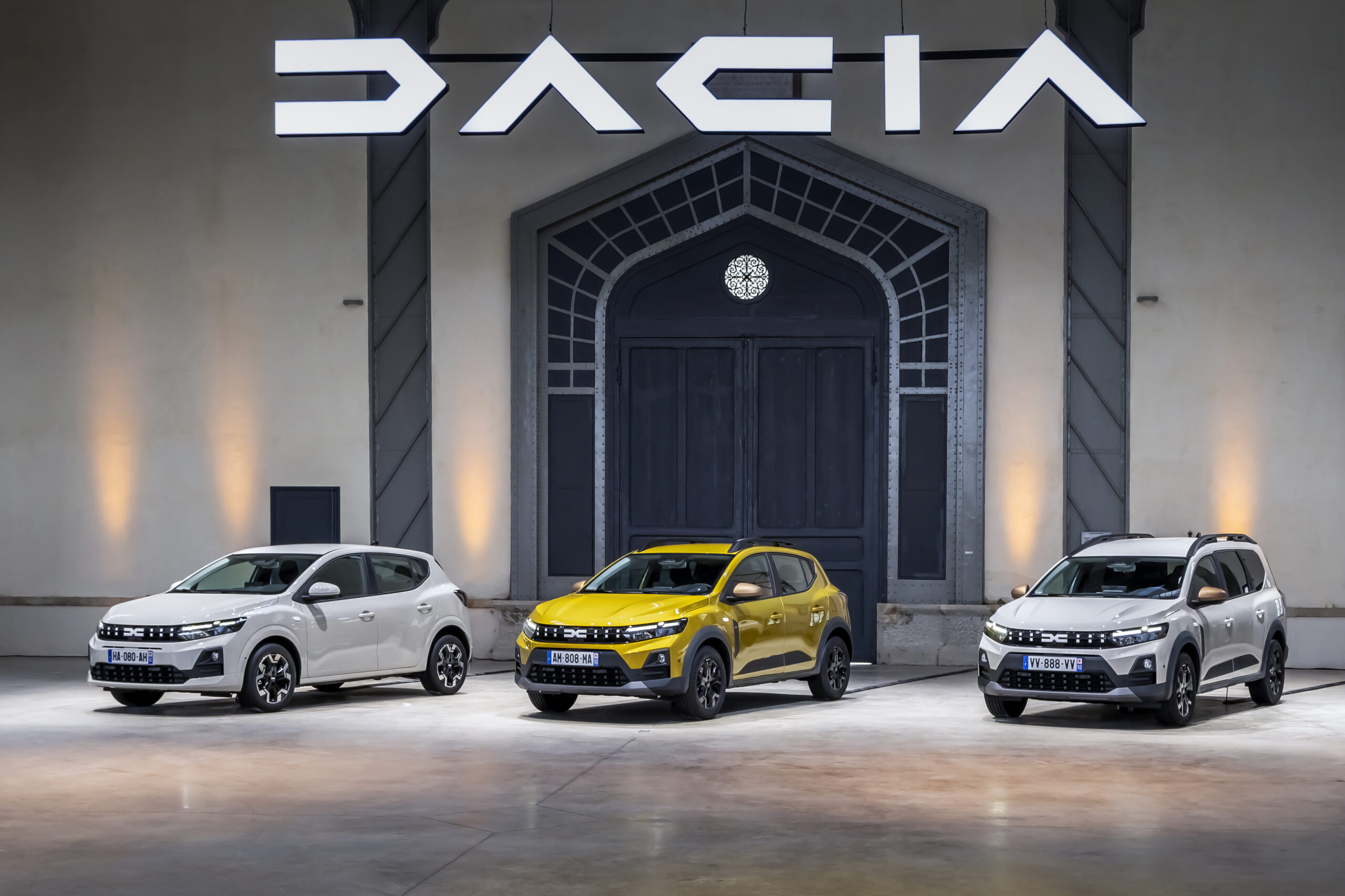 Dacia revamps compact range, including a hybrid Sandero - newmobility.news