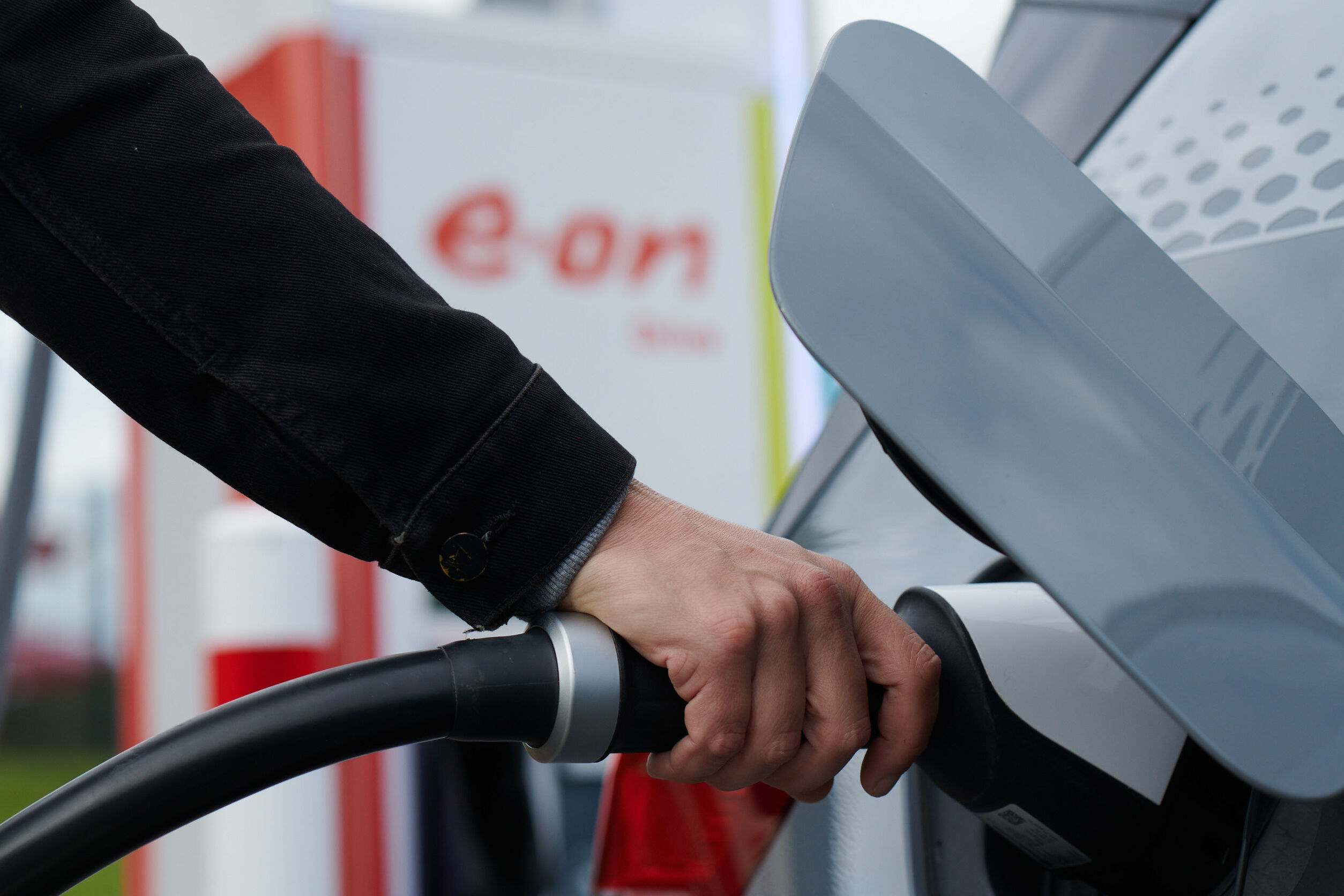 Germany revives EV subsidy to boost private demand - newmobility.news